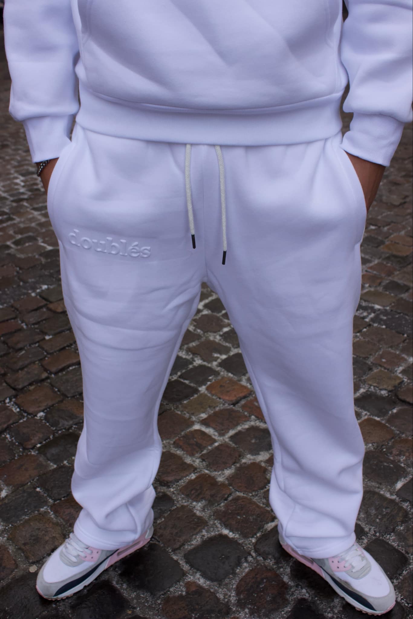 Embossed Jogging Pants - White – Doublés
